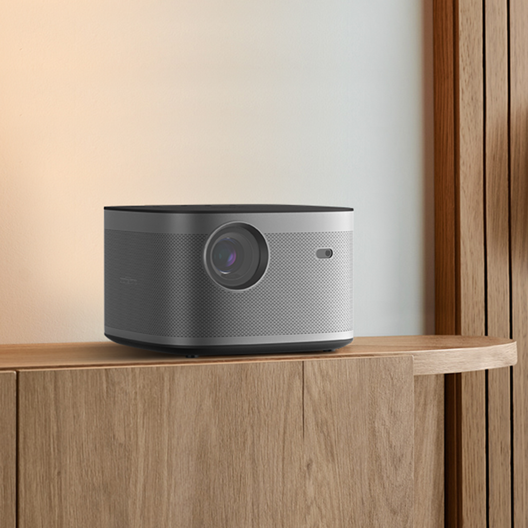 Why Should You Watch Horror Movies With Smart Projectors?